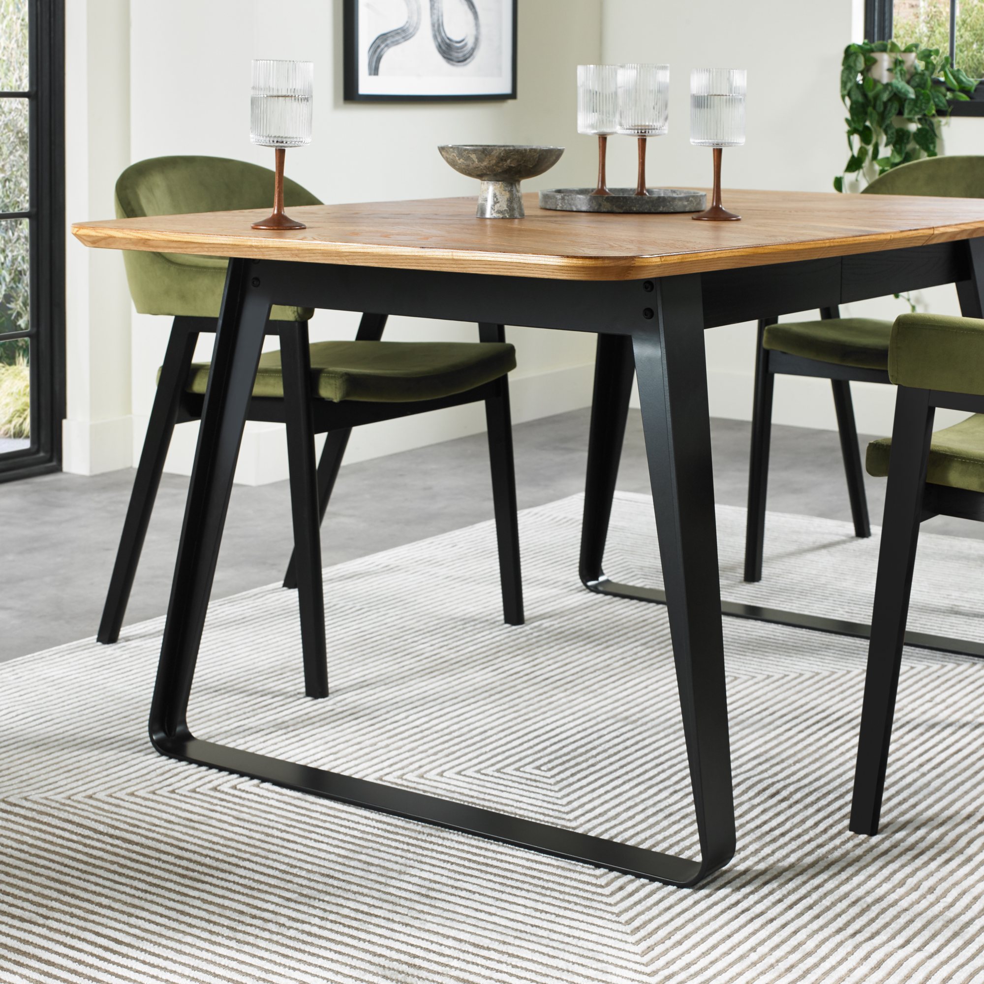 Castello 4-6 Seat Extendable Dining Table - Oak & Peppercorn - Home Origins